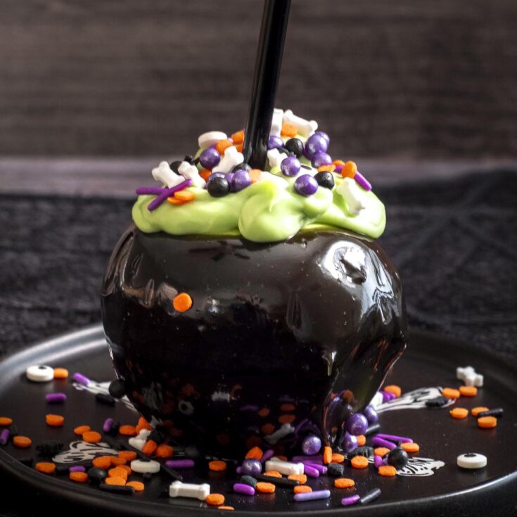 Bubbling Cauldron Caramel Apples #HalloweenTreatsWeek — The Redhead Baker